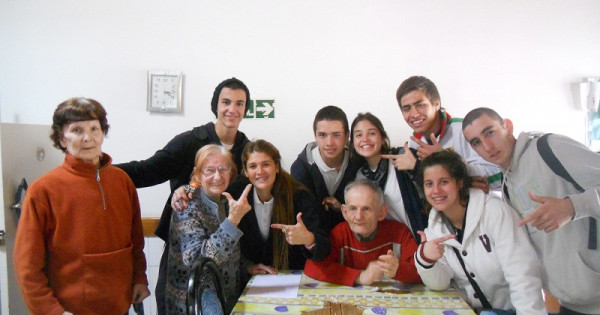 En el espacio de definición institucional... - Escuela del Magisterio